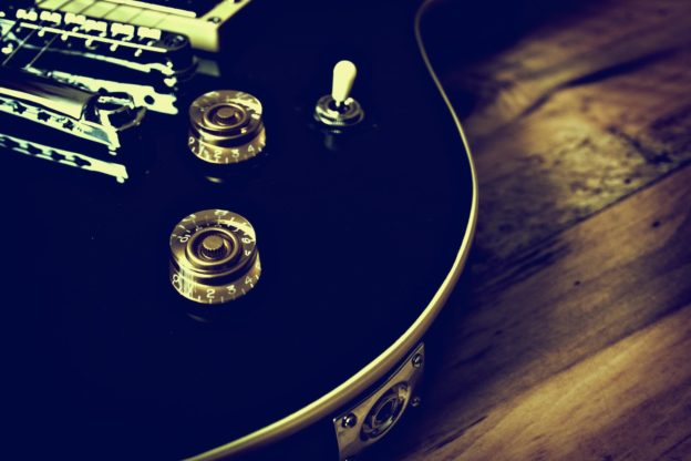 Improvising backing tracks on backingtrack.org • BACKINGTRACK.org